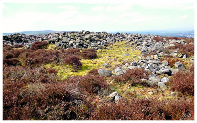 Bradley Long Cairn, Farnhill, North Yorkshire | The Journal Of Antiquities